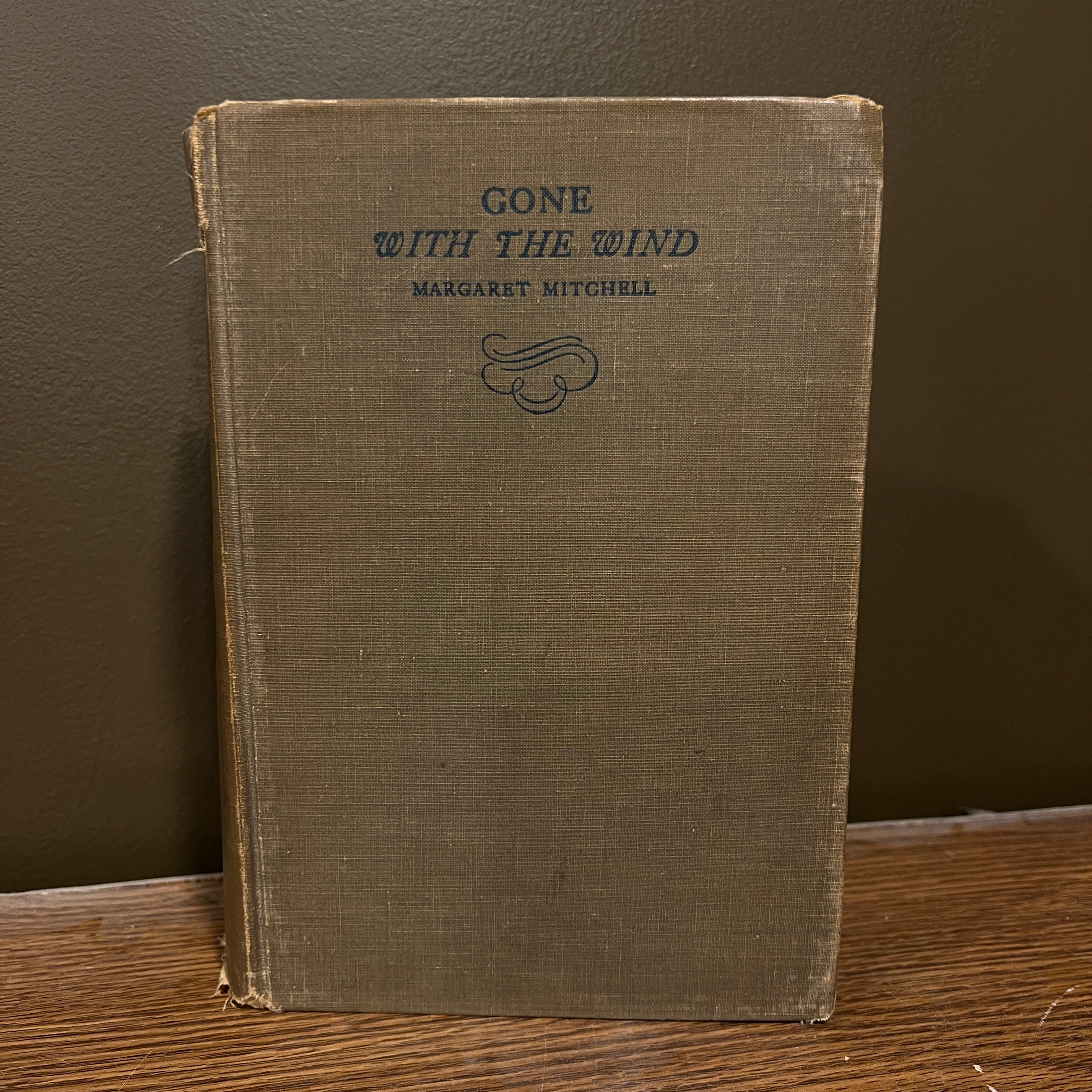 Gone with the Wind, by Margaret Mitchell – Books At Midnight